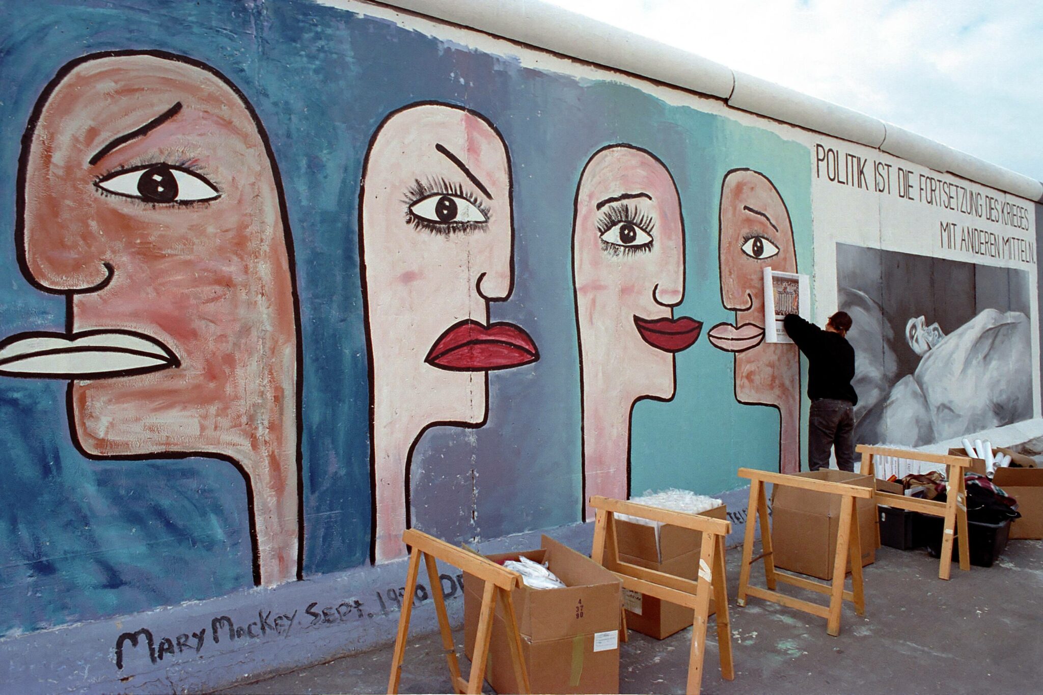 Fall of the Wall, 35 Years On: How Berlin Became a City for Graffiti ...