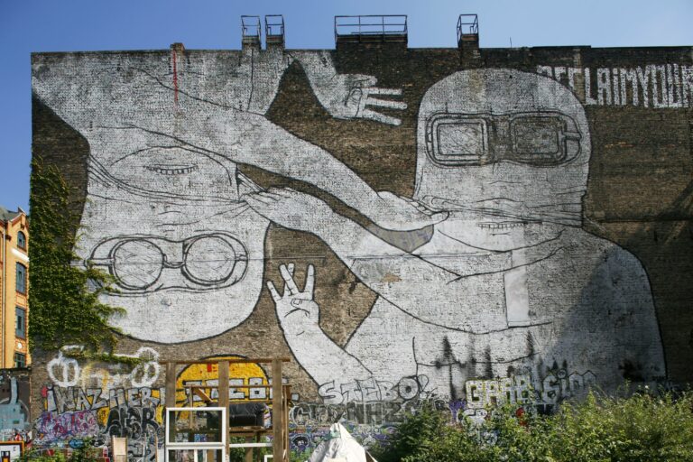 Fall of the Wall, 35 Years On: How Berlin Became a City for Graffiti ...