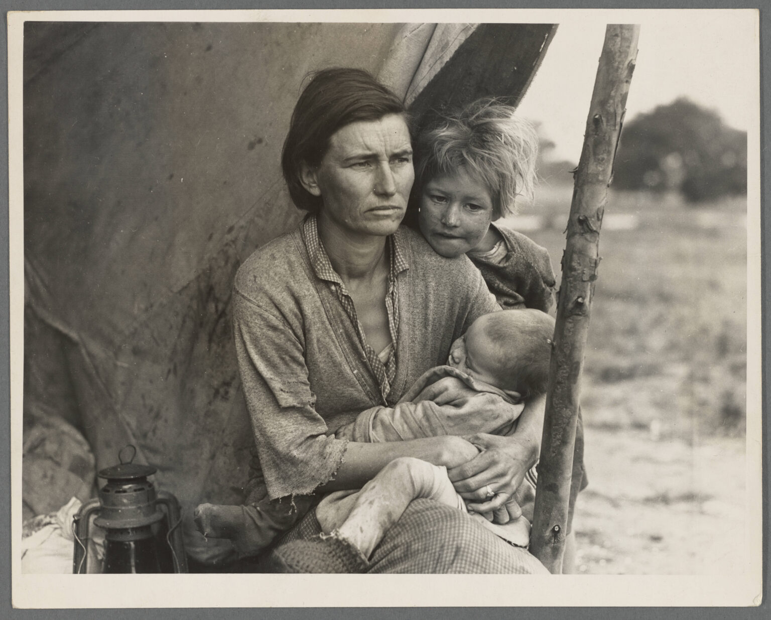 What Is Documentary Photography? Exploring Its Origins, Icons, and ...