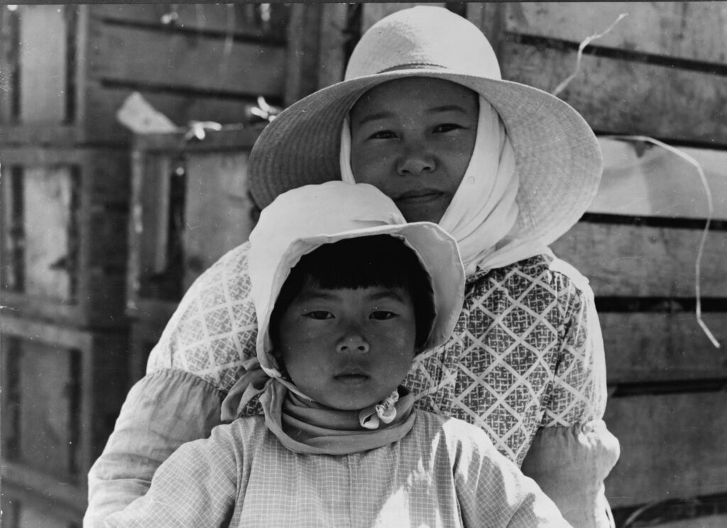 Iconic Photographers: Dorothea Lange and Her Impact on Documentary ...